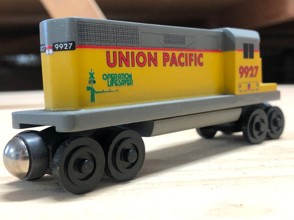 Union Pacific Operation Lifesaver GP-38 Diesel Engine – The Whittle Shortline Railroad - Wooden ...